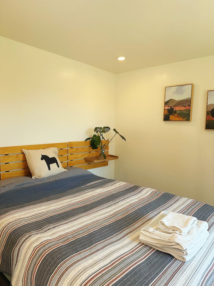 Private Entire Quiet Modern Studio With Pool - Rancho Cucamonga, CA