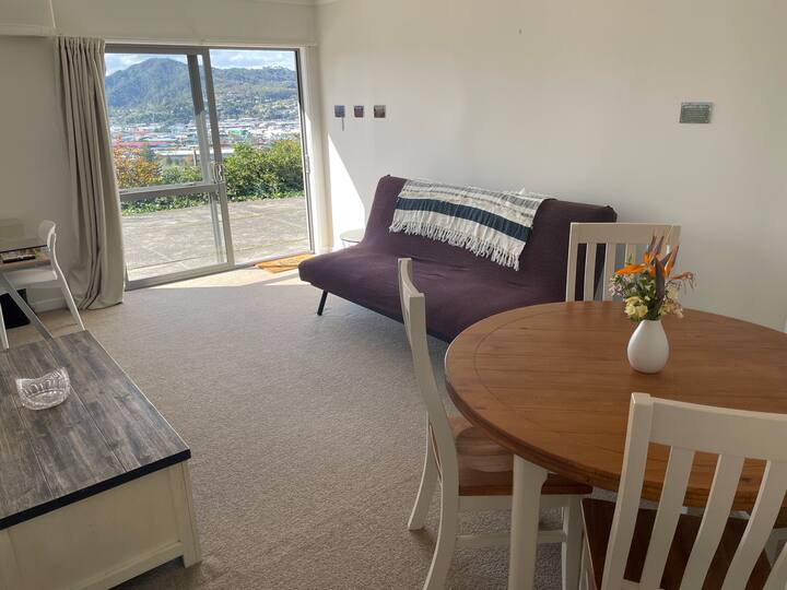 Black Sheep Retreat (2-bdrm / 3 Beds) - Whangārei