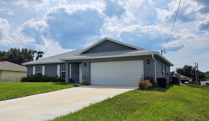 Perfect Family Vacacion, Safe Home At Cape Coral - North Fort Myers, FL