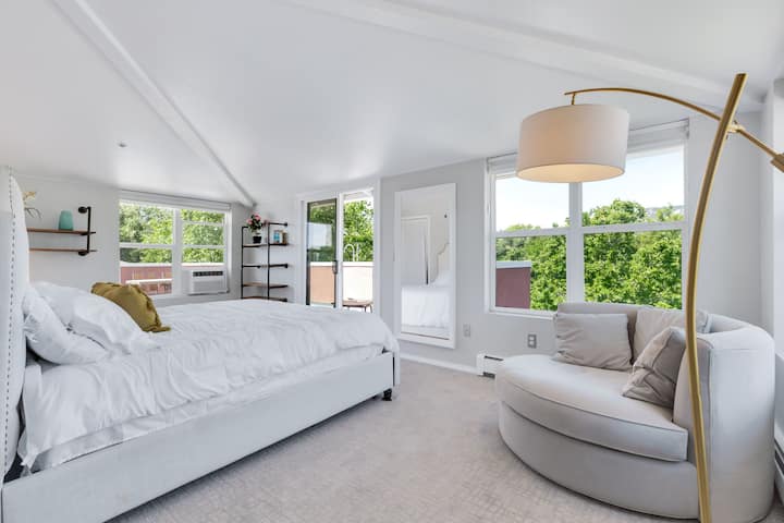 Cozy 2br Condo , Rooftop Patio N Boulder Mtn Views - Boulder, CO