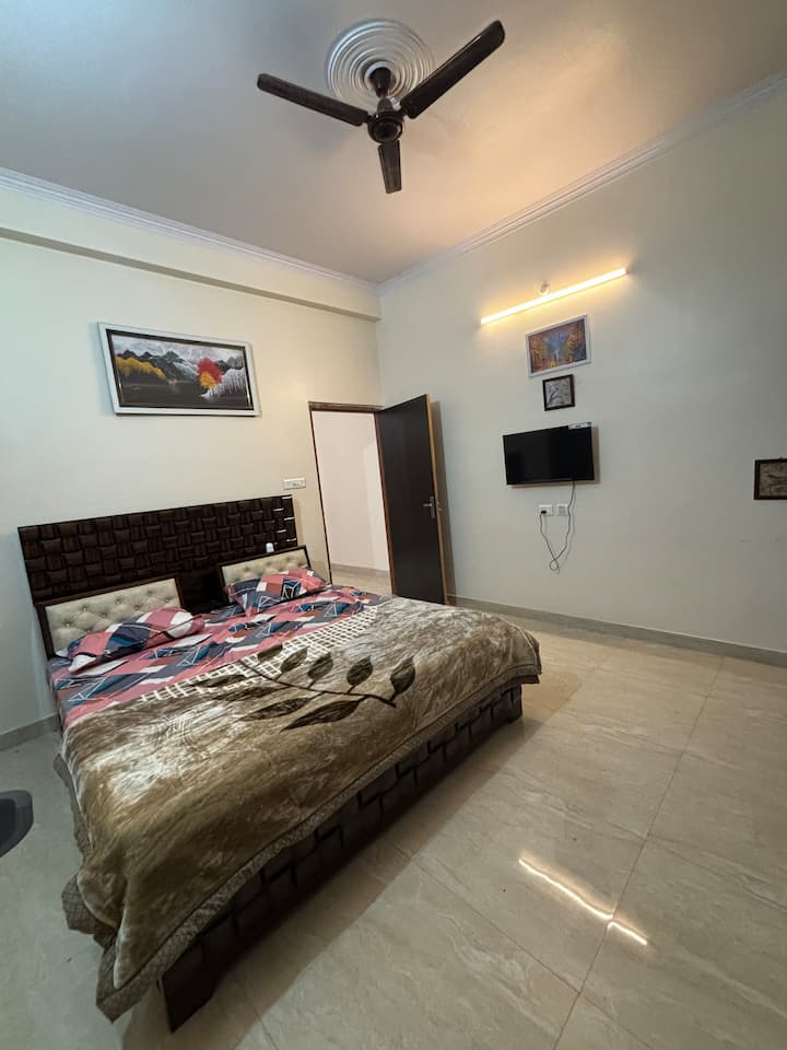 Dhrupad Villa Centrally Peaceful Spacious Stay1bhk - Varanasi