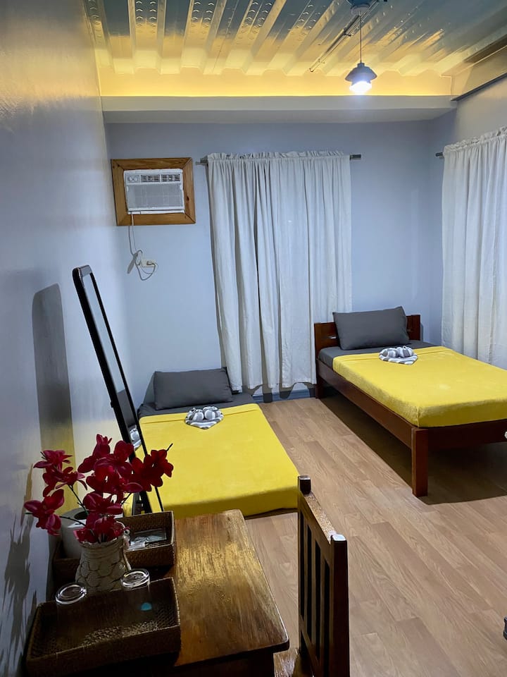 Dongallo Seaside Inn Room 3 - Argao