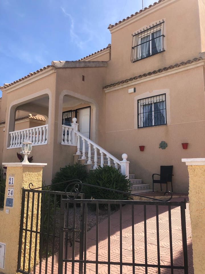 Detached 2 Bed House In Quesada - La Marina