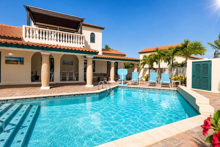 Luxury 4br Villa In Tierra Del Sol By Bocobay - Aruba
