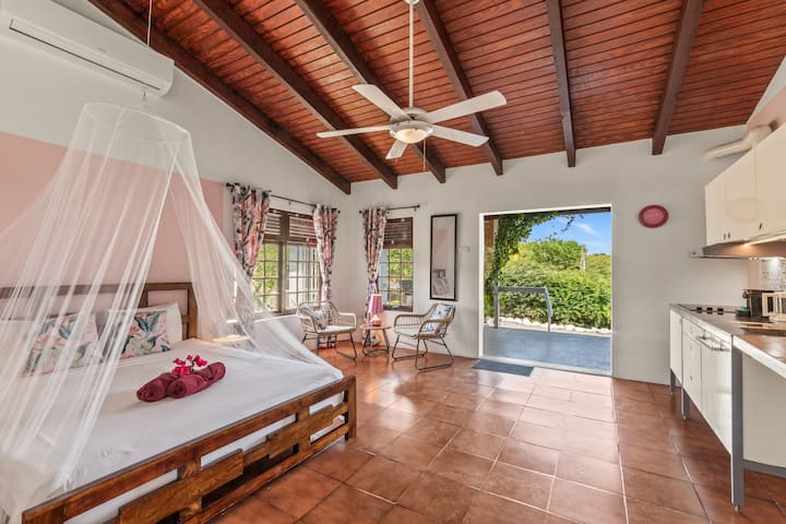 Studio Faya Lobi,  Villa San Sebastian Curaçao - Curaçao