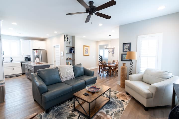 Miss Alberta Cottage - Auburn, AL