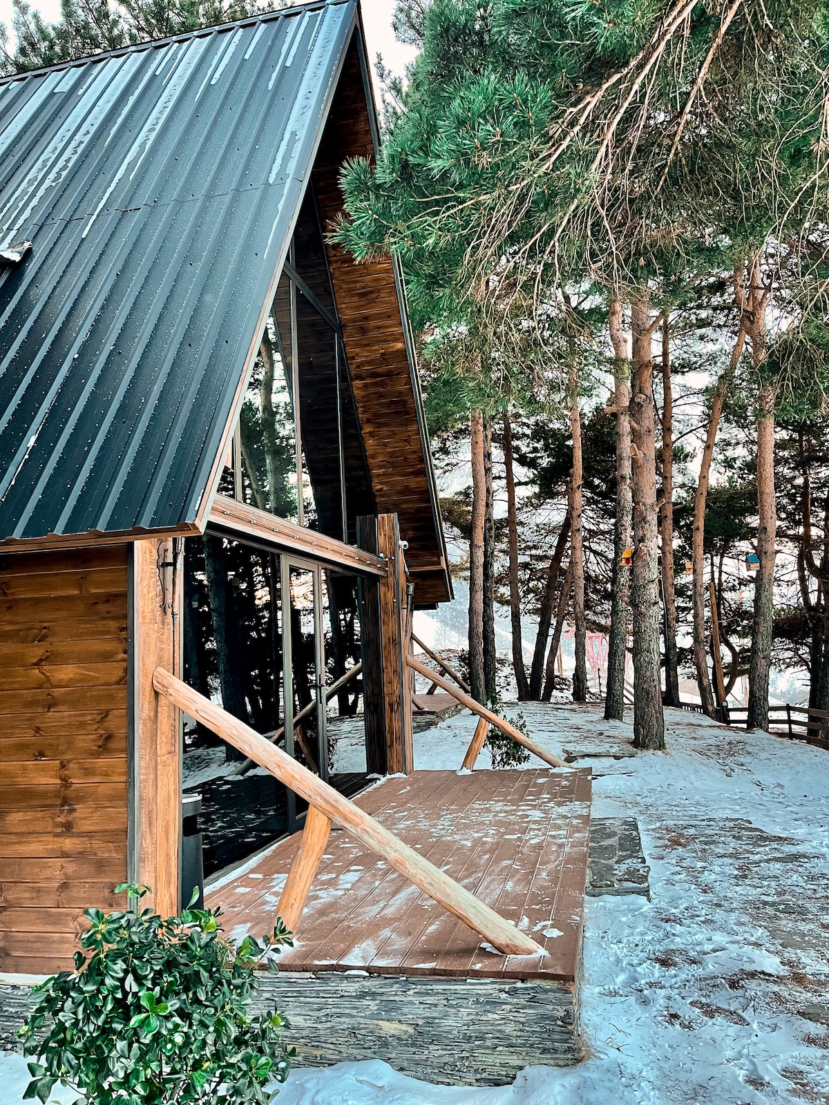 Elia Loft 3 - Cabañas en renta en Stepantsminda, Mtskheta-Mtianeti ...