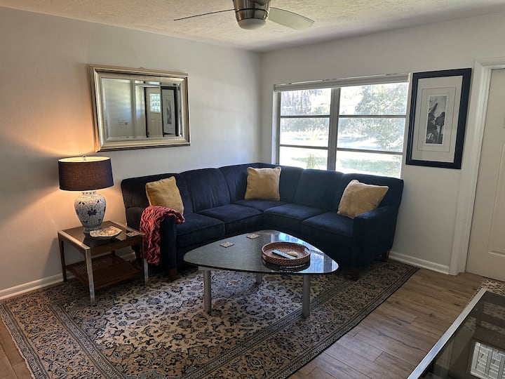 Charming Apartment - 1 Mile From Uf Campus - Gainesville, FL