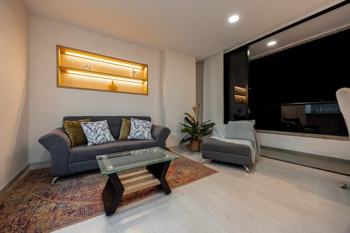 Modern § Minimalist.  2 Room With A/c, Sauna, Gym. - Medellín