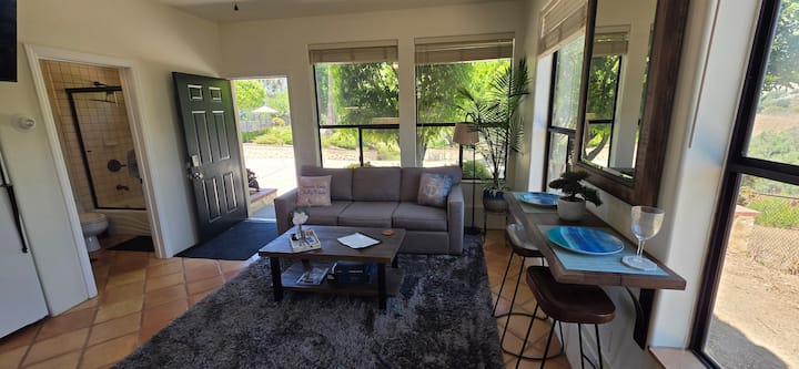 Romantic Casita On Spanish Estate, Freeway Close - Monserate Winery, Fallbrook