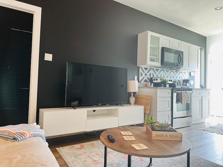 'Bella Vista' Apartment In Bastrop - Bastrop, TX