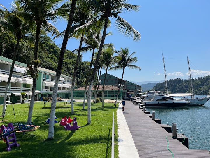 Apto 2 Quartos Em Cond Náutico - Angra dos Reis