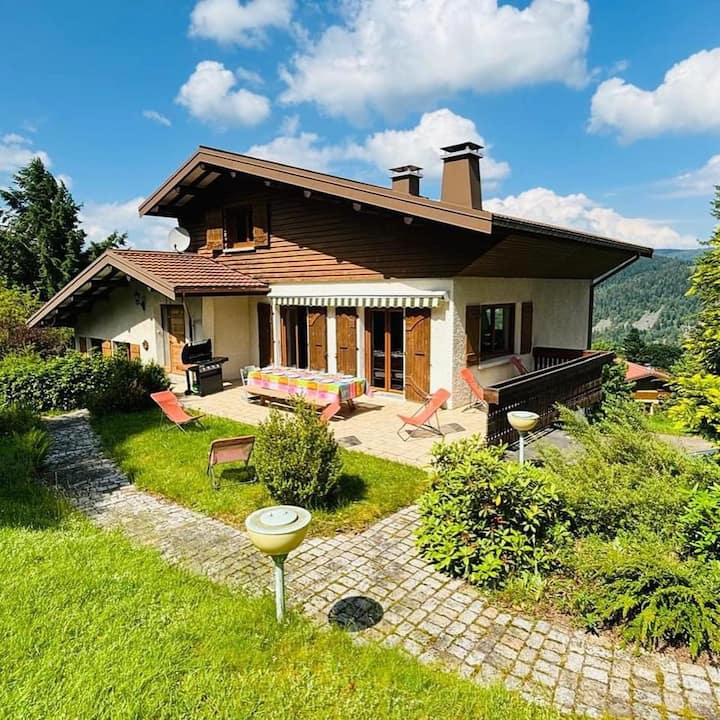 Chalet Le Vénérable 4* – Vue & Cheminée – 12p - Bussang