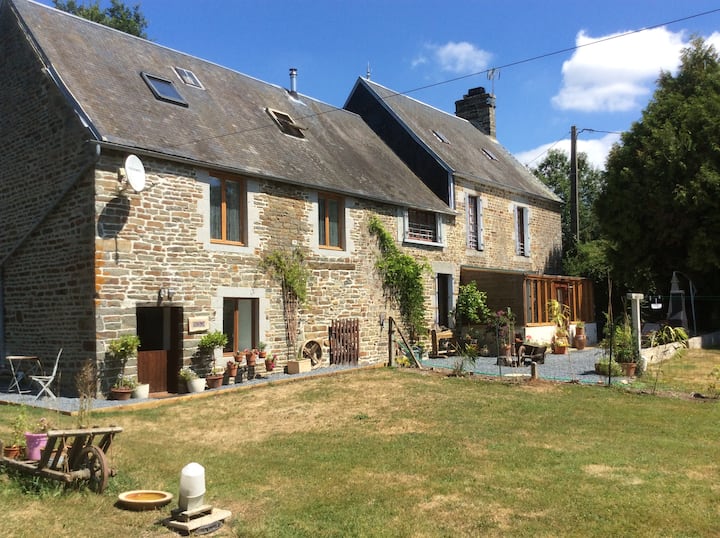 Rural Retreat Near To Facilities… - Vire