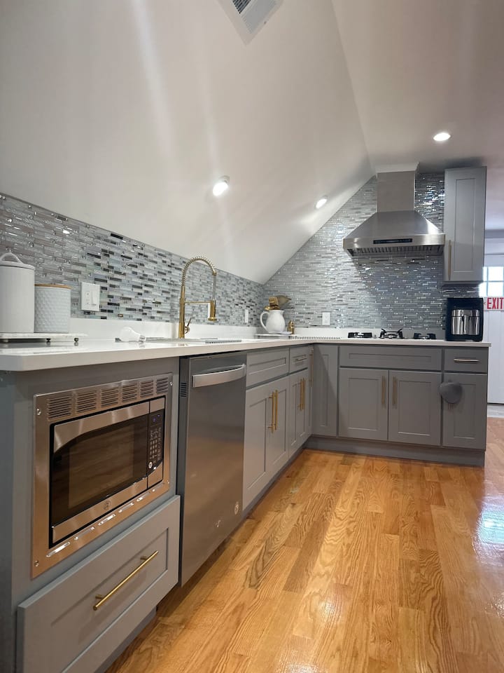 Modern Apt In Boston|near Subway|free Parking|safe - Boston, MA