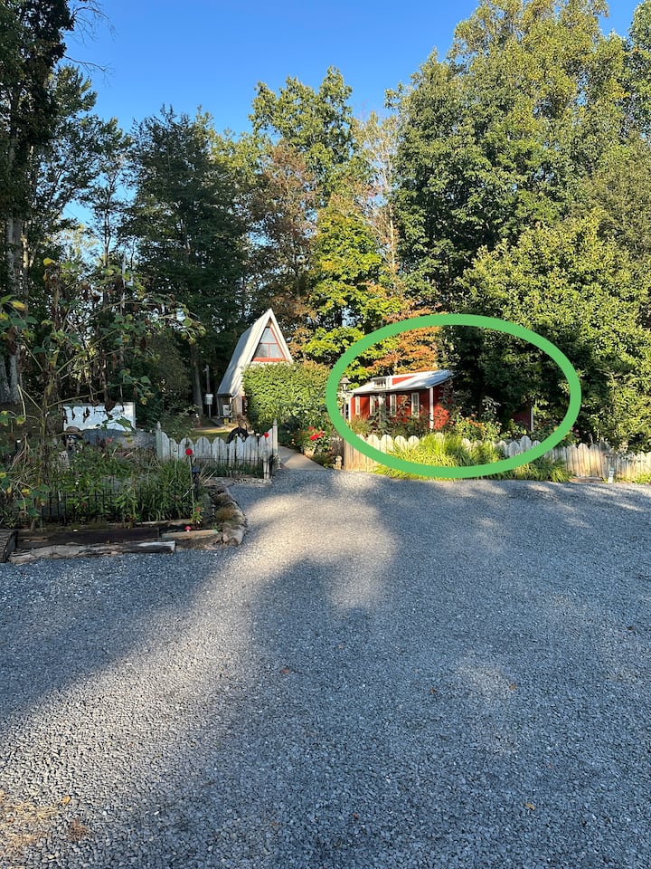 Newly Build Cabin, 2 Bedrooms - Sutton Lake, WV