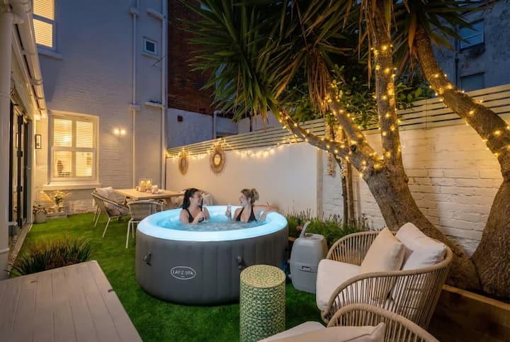 Stylish Shell House: Bbq, Walk To Beach & Town - Bournemouth