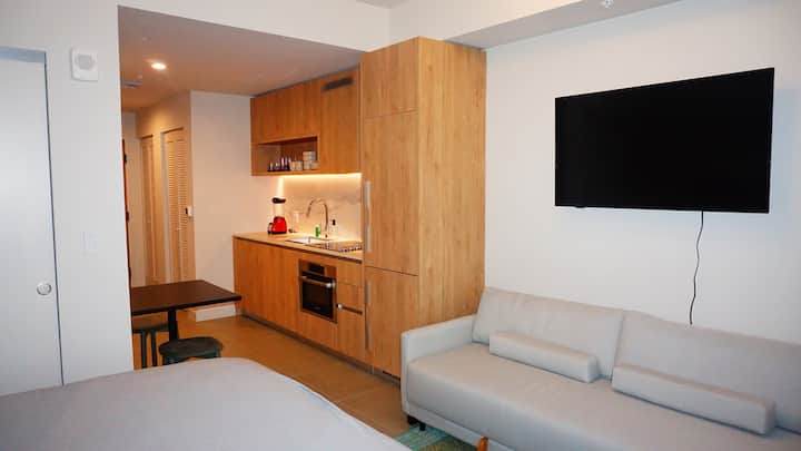 Sky-high Luxury - Miami, FL