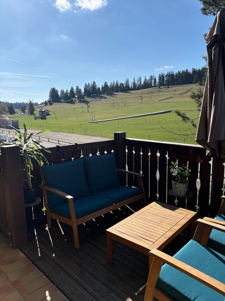 Chalet Individuel à La Frontière Suisse. - Pontarlier