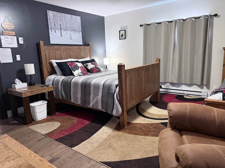 The Trailway Hub, Nl Dog Rm #2/private Bath - Deer Lake