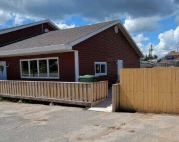 Newfoundland Dog Room #2 - Deer Lake