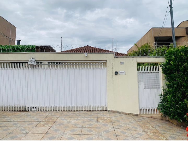 Casa Aconchegante Em Bairro Nobre Da Cidade - Campo Grande