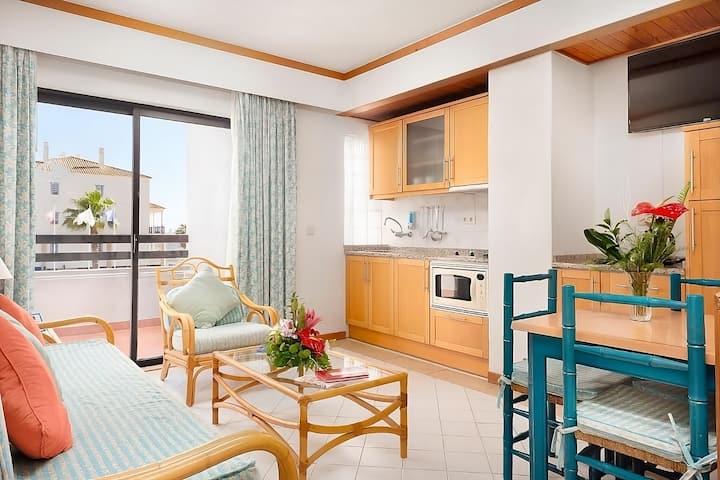 Prime Location! Free Parking, 2 Pools And Spa! - Albufeira