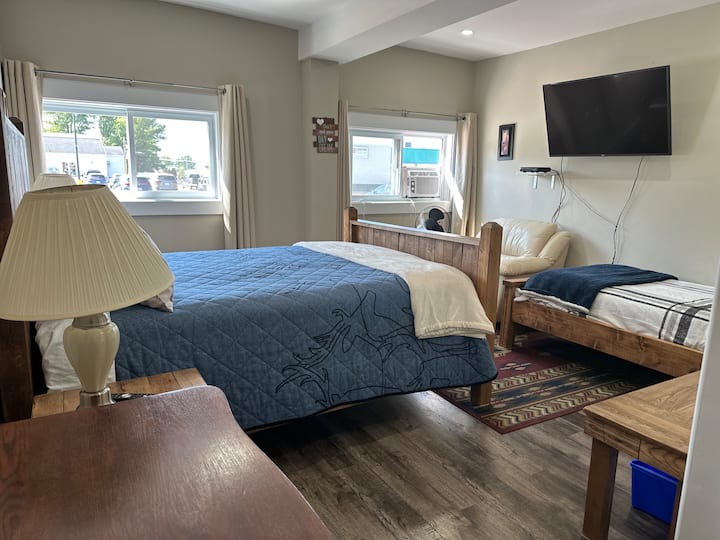 Signal Hill Room #5 - Deer Lake