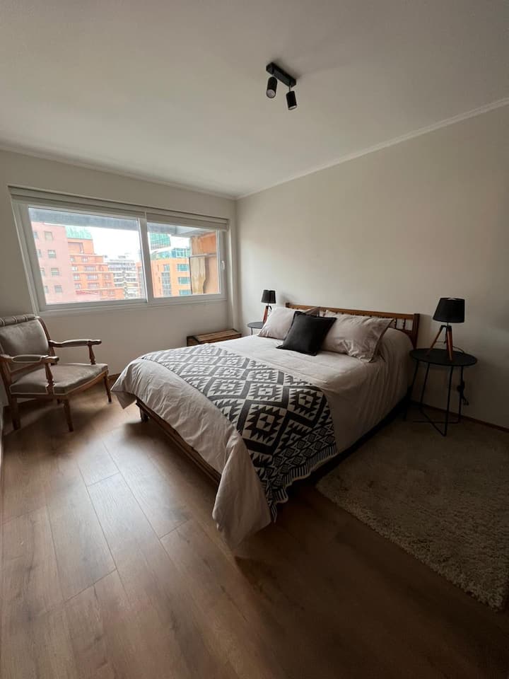 Lindo Y Cómodo Depto Remodelado! - Las Condes