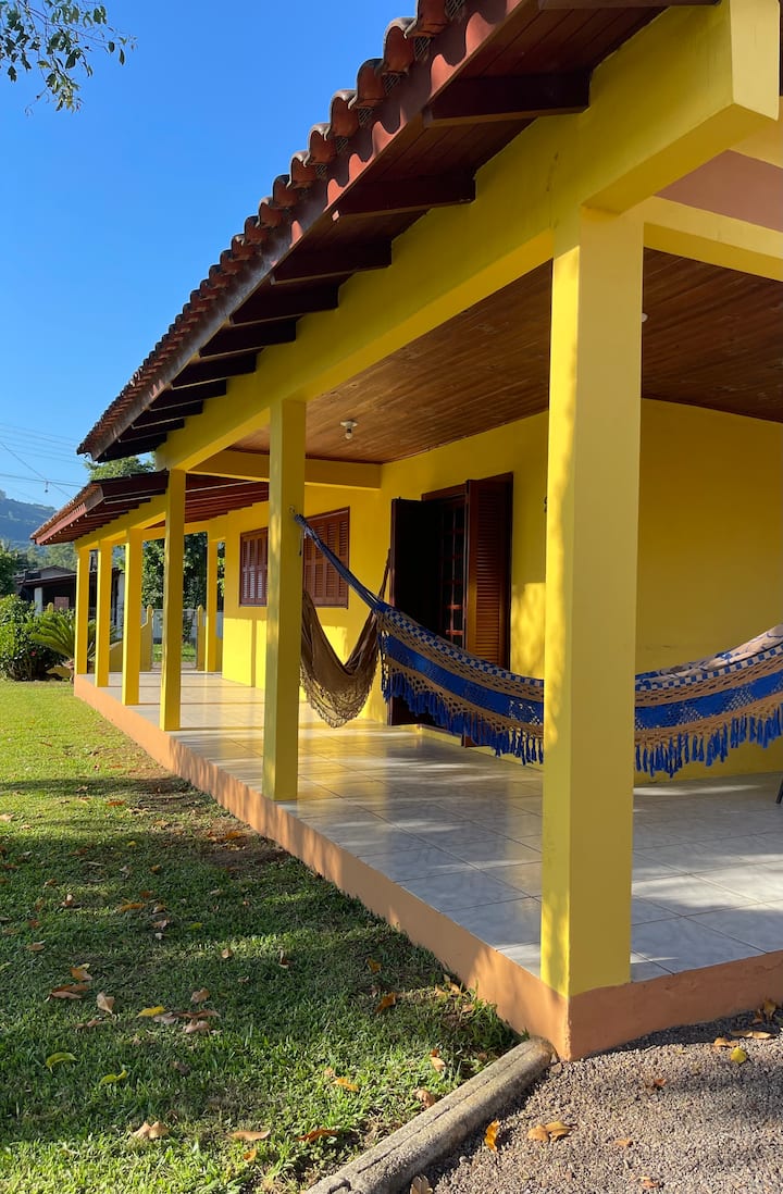 Yellow Guest House / Praia Grande - Sc - Cambará do Sul