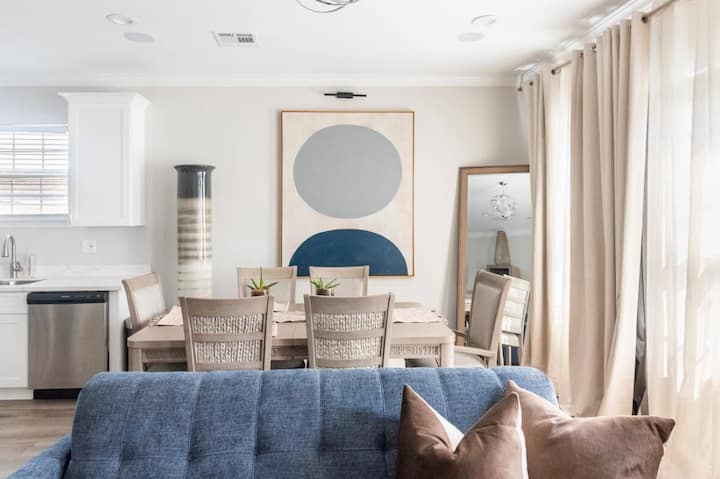 Original Bywater Beauty|stays Of 30 Days Or Longer - Chalmette, LA