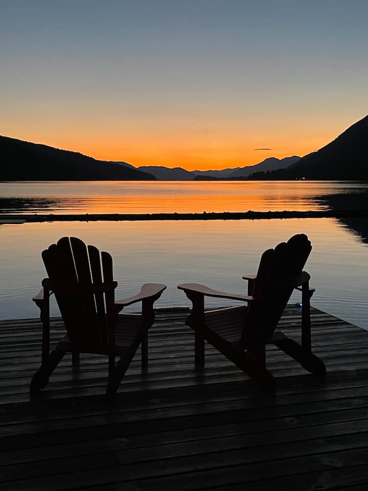 Sunset Suite - Lake Cowichan