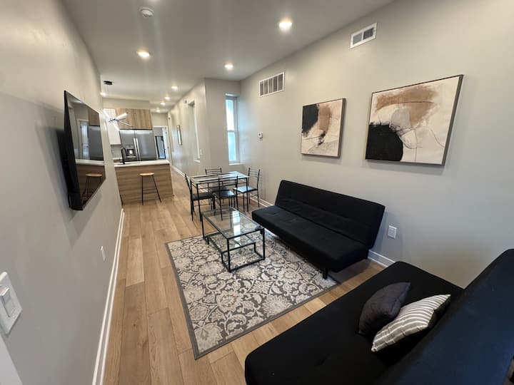 2 Bedroom With Back Yard Walk To City. - Philadelphie, PA