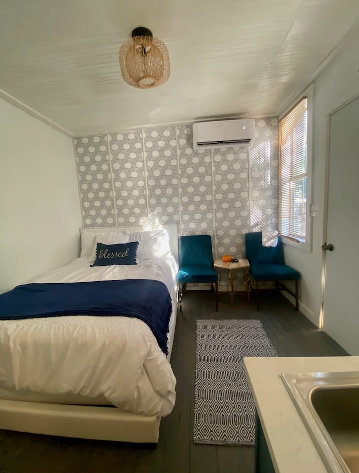 Bailey’s Tiny Bnb - Fredericksburg, TX