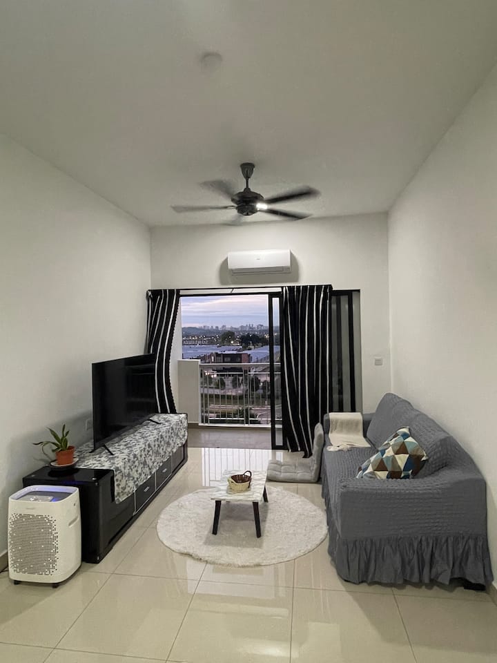 Modern Best Value Fully Equipped Stay Near Klia - Dengkil