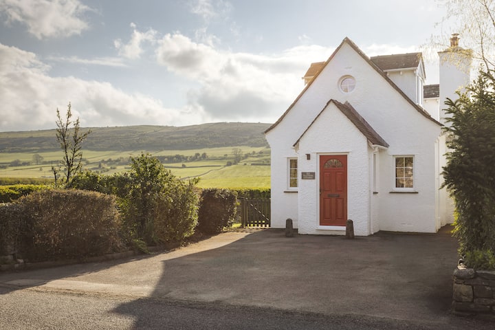 Stylish Detached Cottage | Cartmel Village - Cartmel