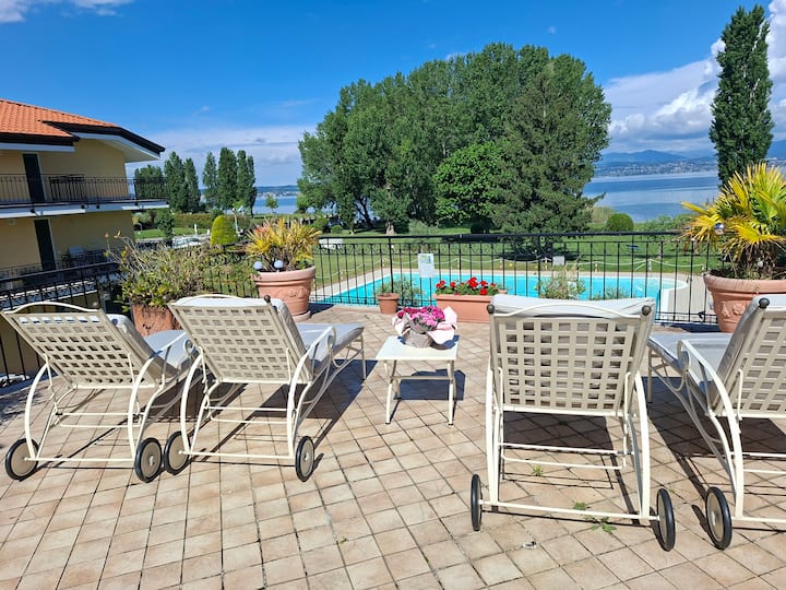 Sirmione Terrasse Sur Le Lac Piscine Ouvre Le 1mai - Sirmione