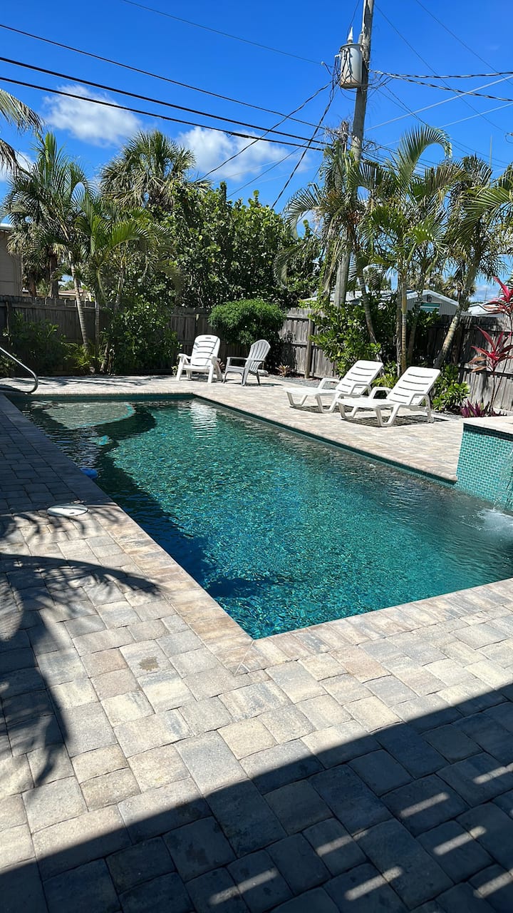 Beach Break Inn (Private Oasis) - Cape Canaveral, FL