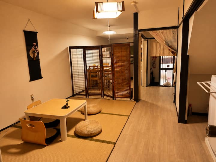 鬧中取靜日式町家／鄰近黑門市場／獨棟兩層可住7人／適合家庭 好友 商務旅遊 - 天王寺区