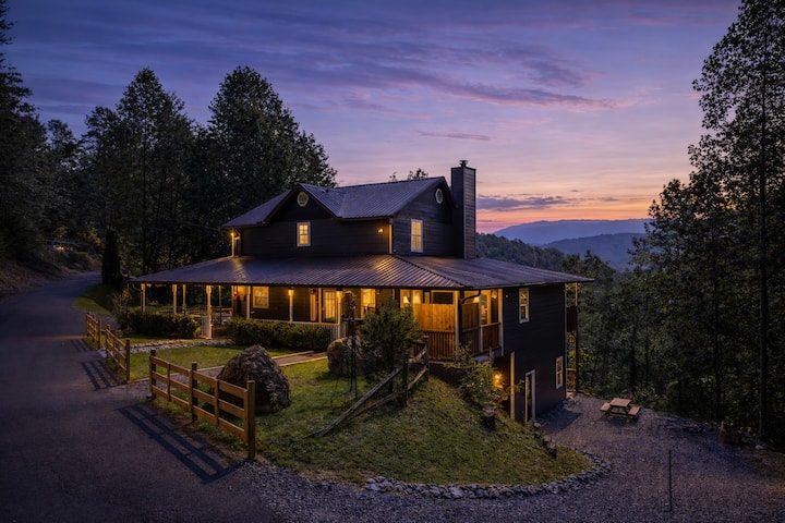 4br Farmhouse Near Pigeon Forge | Mountain Views - Pigeon Forge, TN
