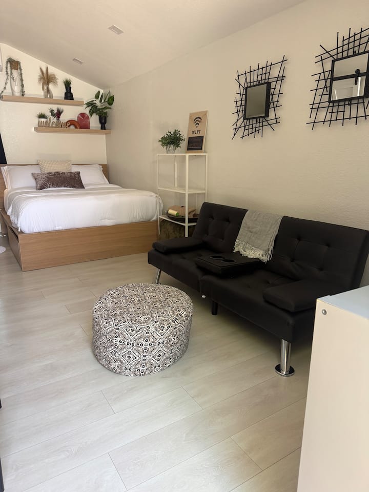 Cutler Bay Cottage - Zoo Miami, Miami