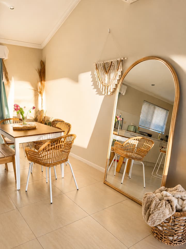 Sunset Ocean Views:walk To Beach, Home Cinema, Bbq - Swan River