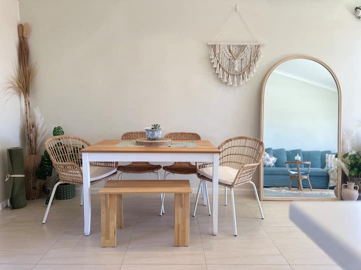 Your Perfect Beachy Summer Spot W/ Oceanviews - Perth