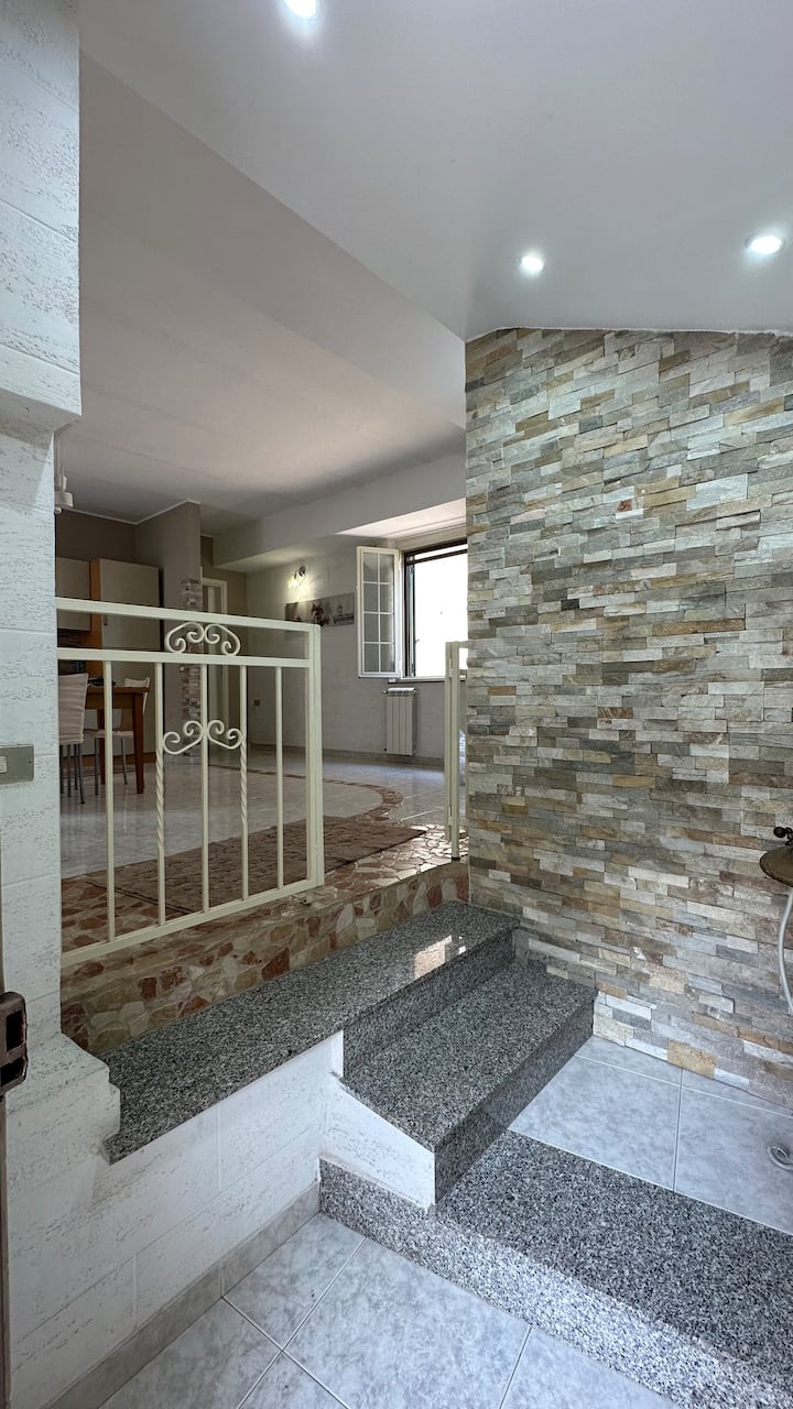 Casa Indipendente Al Centro - Palmi