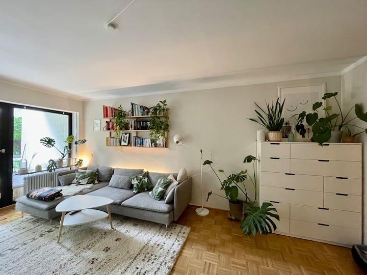 100m² Renovierte Gartenwohnung Wi-fi Bogenhausen - München