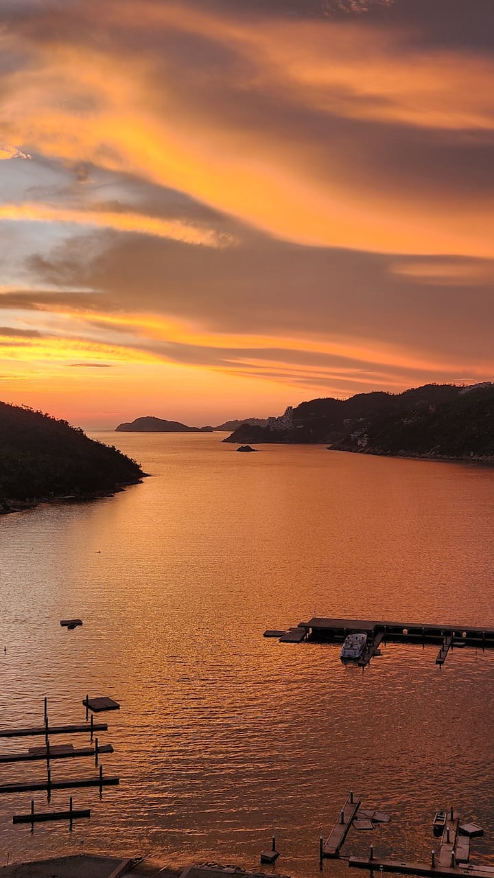 Vive Otro Hermoso Acapulco - Acapulco