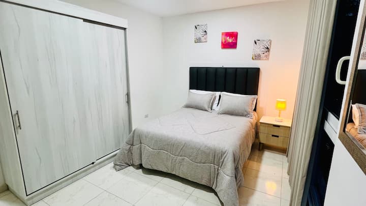 Alojamiento En Zona Gourmet + Wi-fi Rápido Ac - Cali