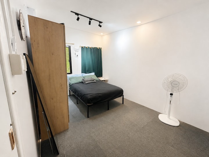 Pet-friendly 1br Townhouse - Dasmariñas