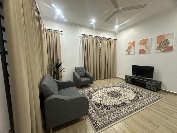 Tokiku Homestay Paka Unit B - Paka