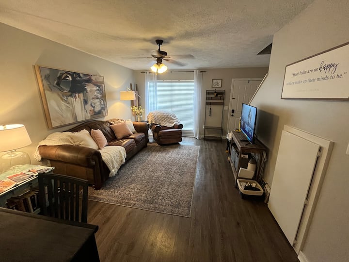 Family Friendly 2 Bedroom Apartment - Starkville, MS